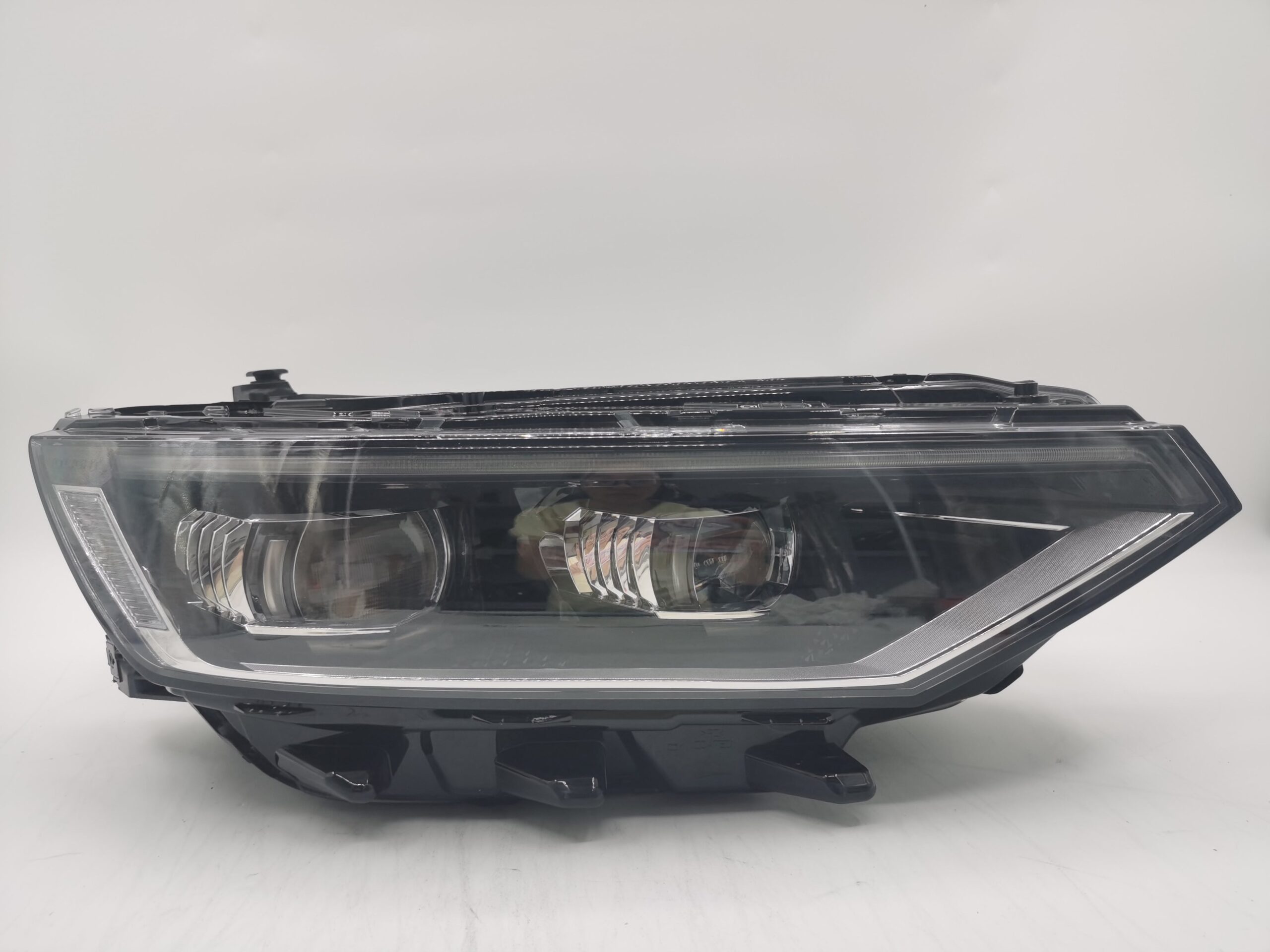 VOLKSWAGEN PASSAT Headlights | Reconditioned/Refurbished Headlights for ...
