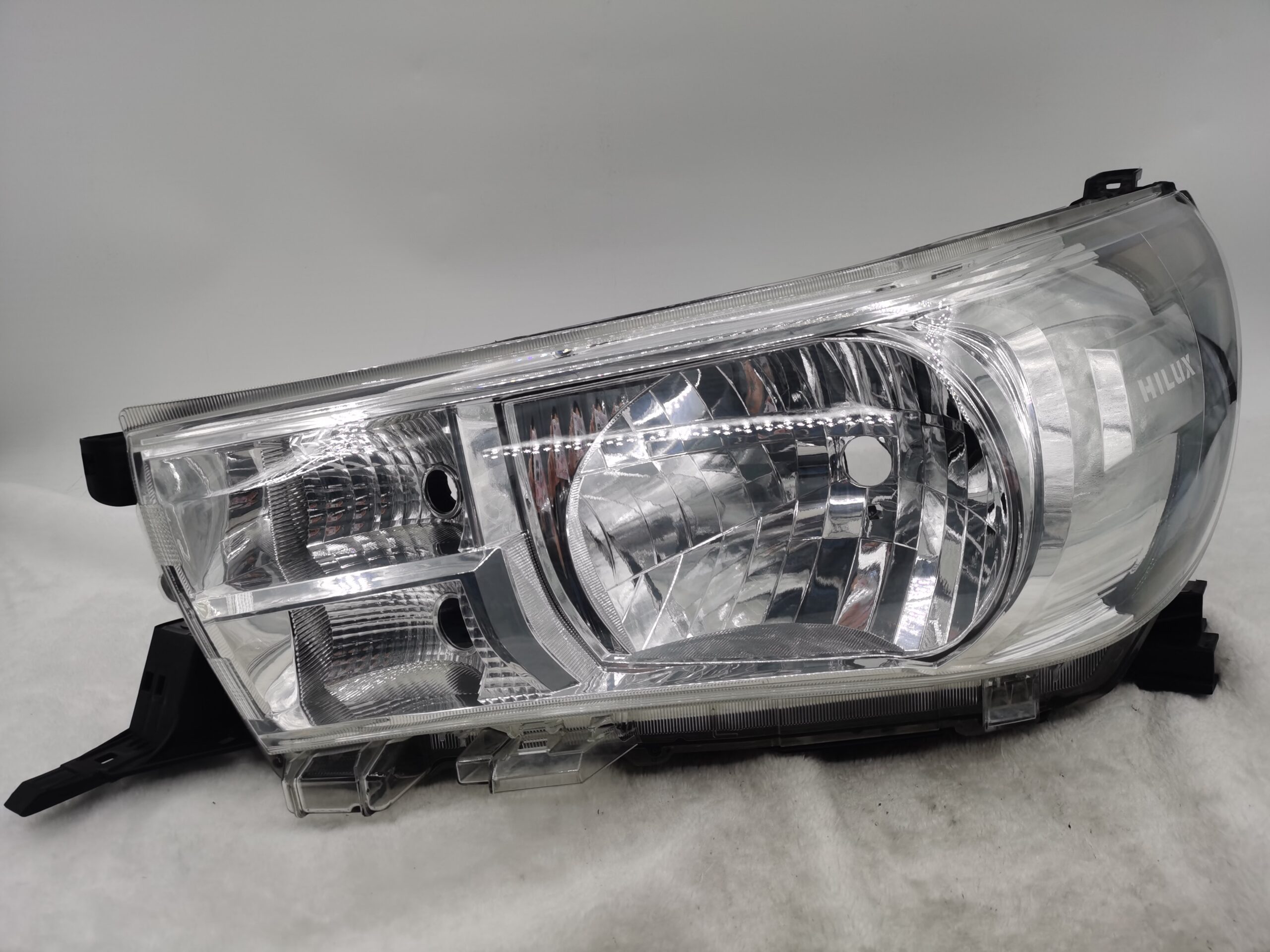 TOYOTA HILUX REVO 2015-2019 HALOGEN L.H.S HEADLIGHT ASSEMBLY ...