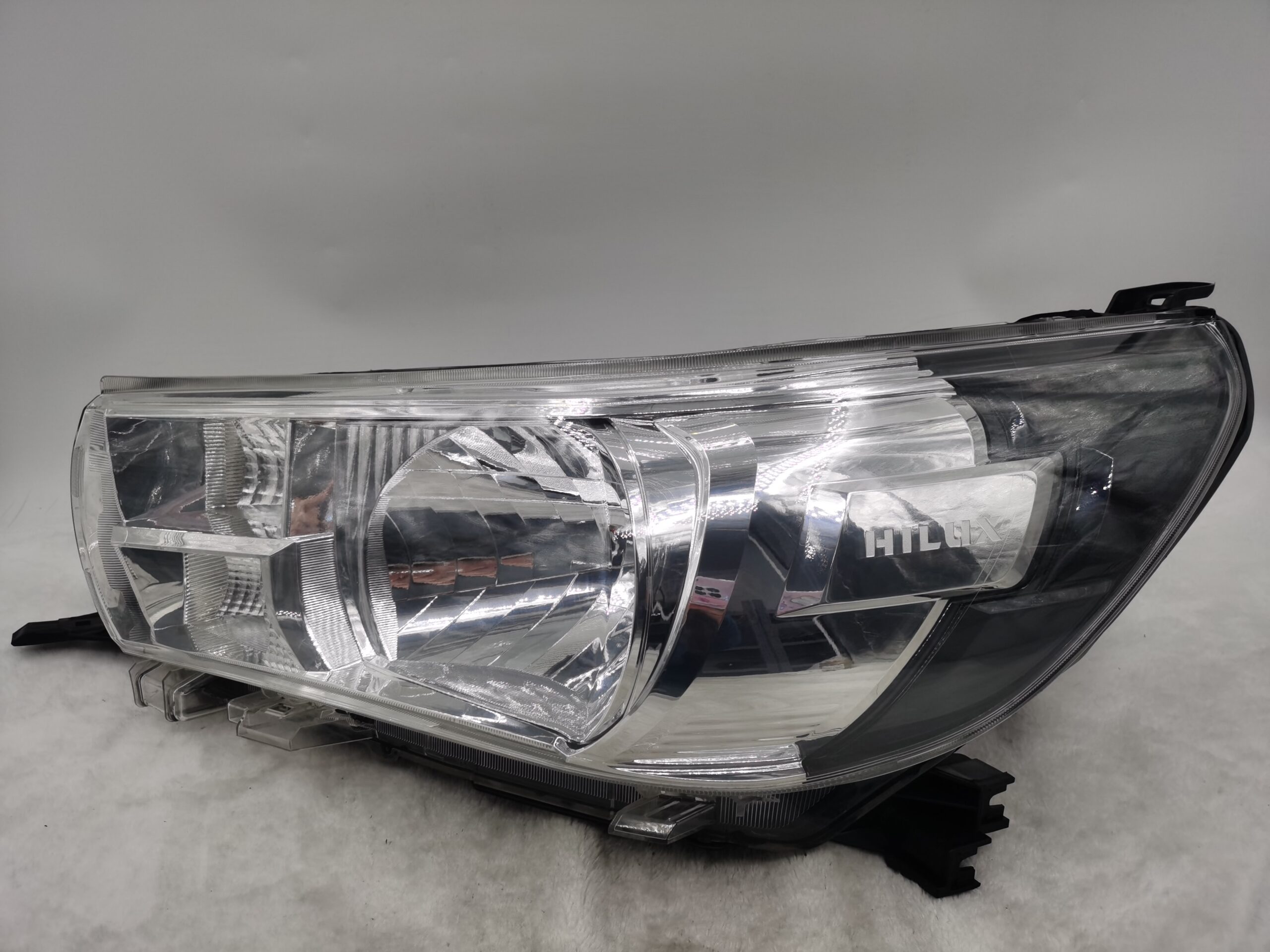 TOYOTA HILUX REVO 2015-2019 HALOGEN L.H.S HEADLIGHT ASSEMBLY ...