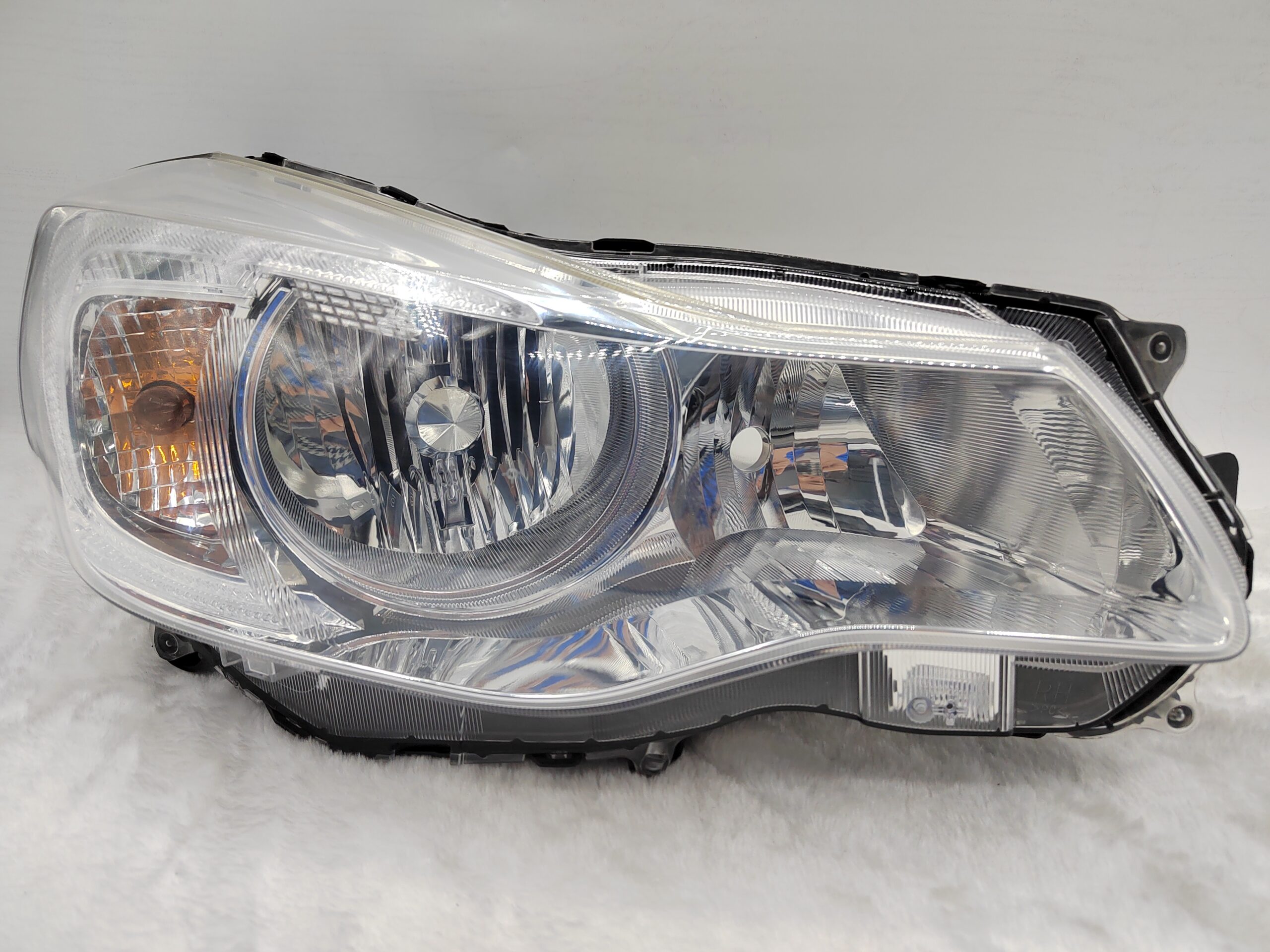 SUBARU IMPREZA XV 2012-2016 HALOGEN R.H.S HEADLIGHT ASSEMBLY ...