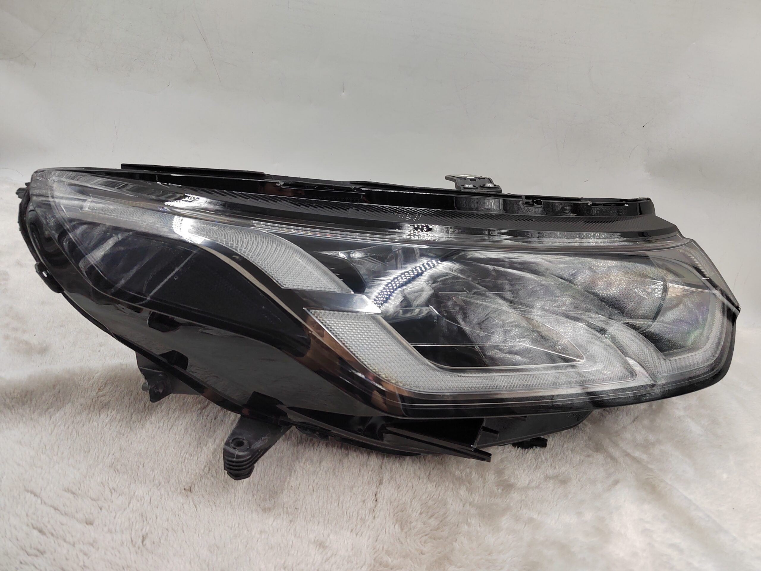 LAND ROVER DISCOVERY SPORT R-Dynamic HSE 2021-2024 LED R.H.S HEADLIGHT ...