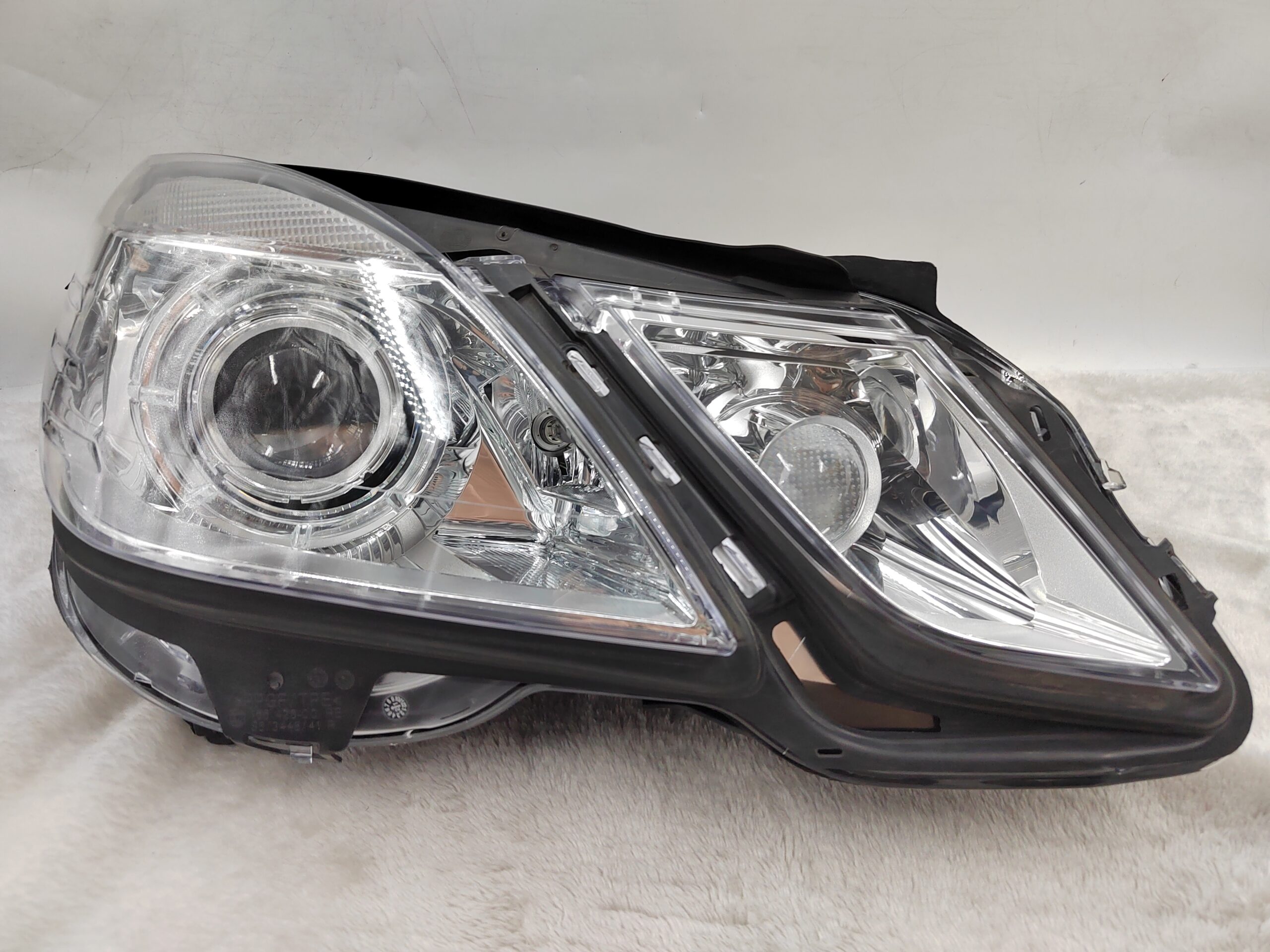 MERCEDES-BENZ E-CLASS W212 2010-2013 XENON R.H.S HEADLIGHT ASSEMBLY ...