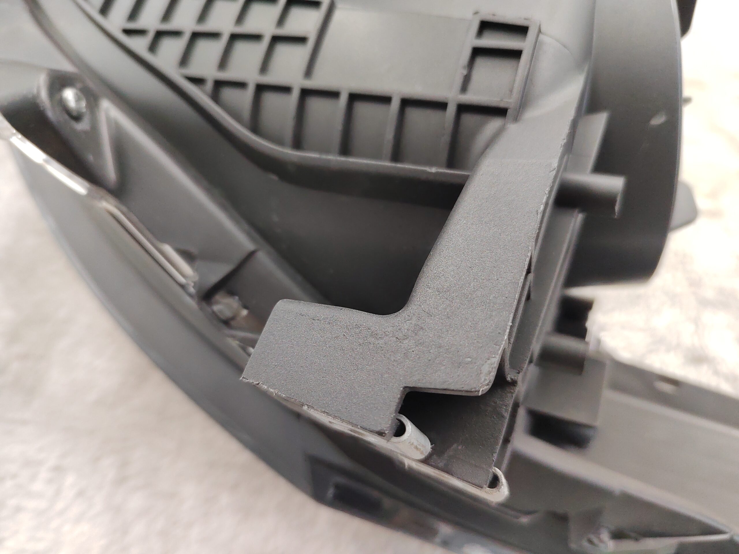 MITSUBISHI TRITON L200 2019-2023 HALOGEN R.H.S HEADLIGHT ASSEMBLY ...