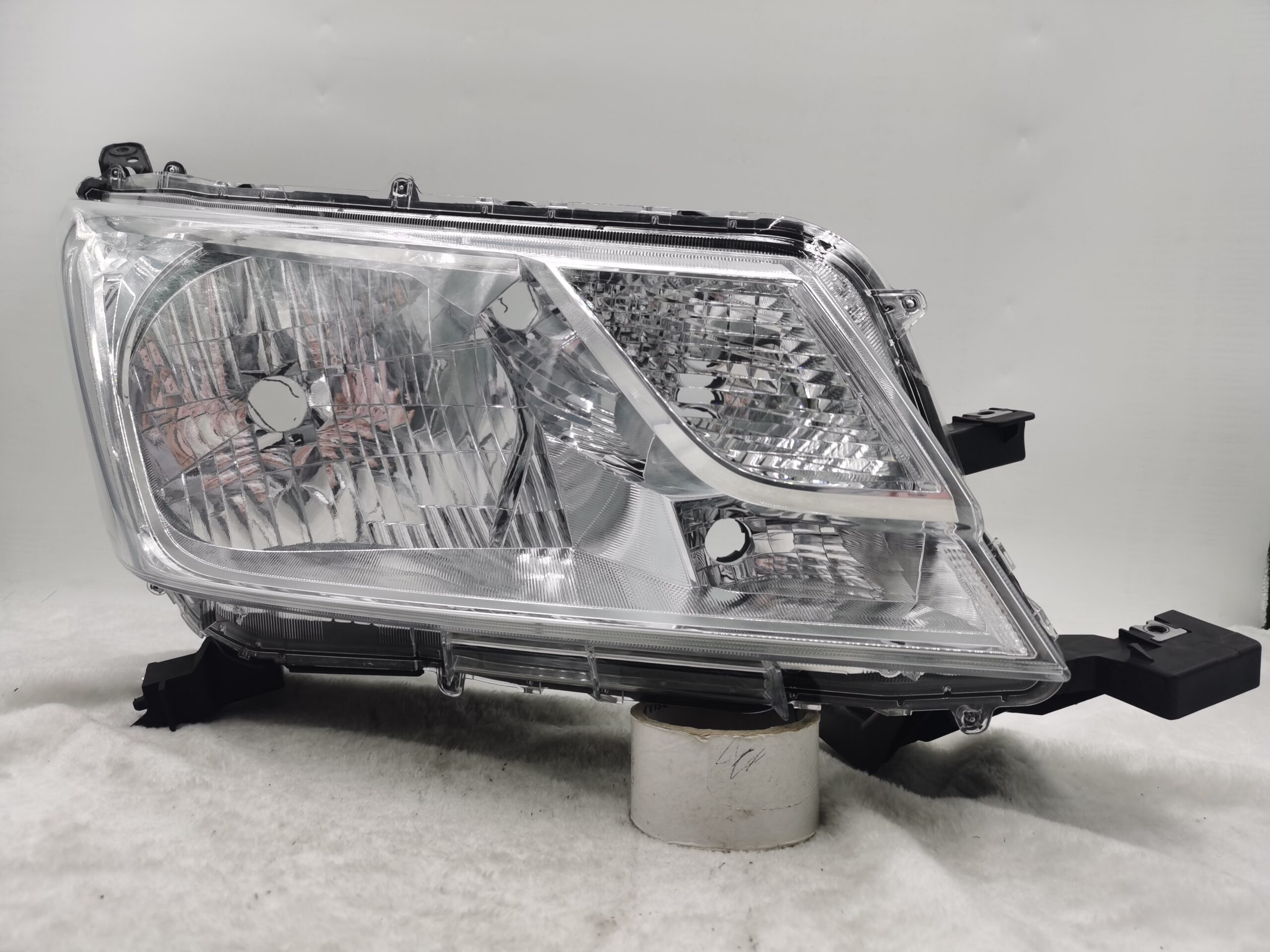 TOYOTA HIACE 2019-2022 HALOGEN R.H.S HEADLIGHT ASSEMBLY - Australia ...