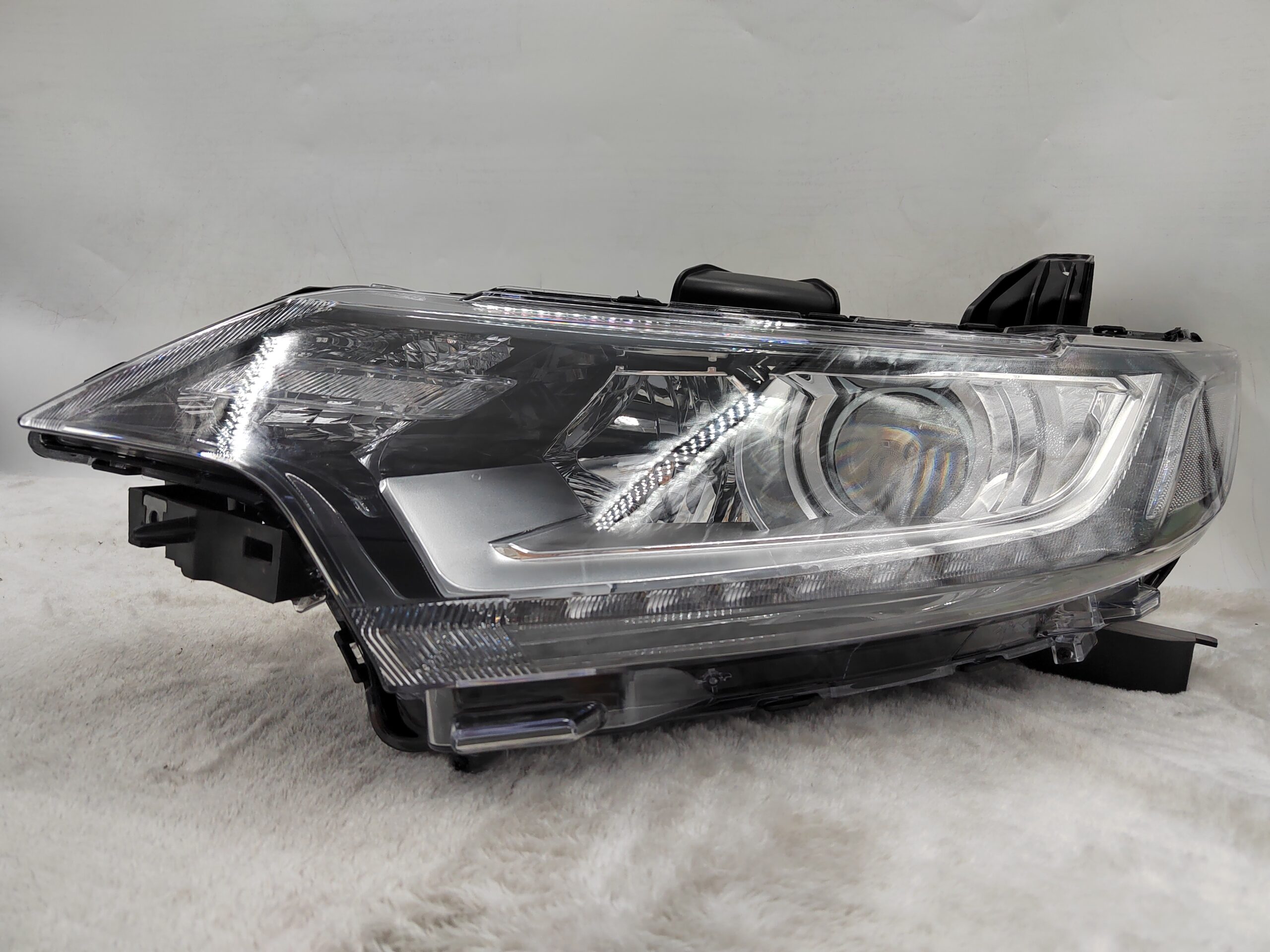 MITSUBISHI OUTLANDER 2016-2020 HALOGEN L.H.S HEADLIGHT ASSEMBLY ...