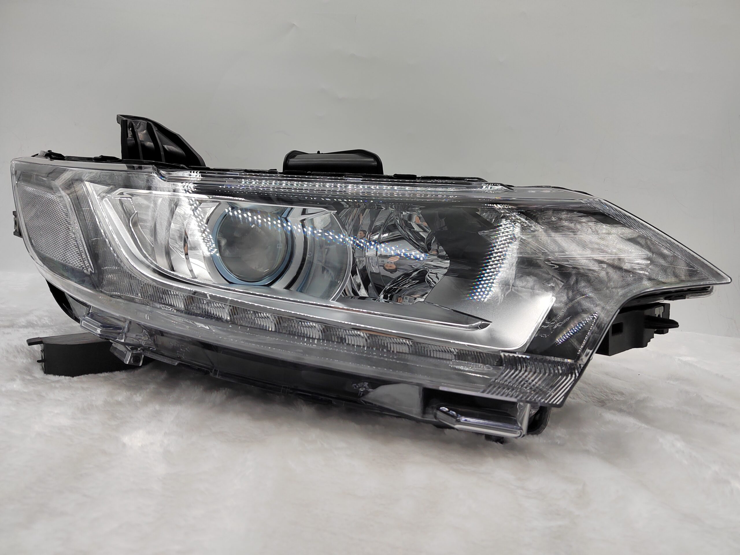 MITSUBISHI OUTLANDER 2016-2020 HALOGEN R.H.S HEADLIGHT ASSEMBLY ...