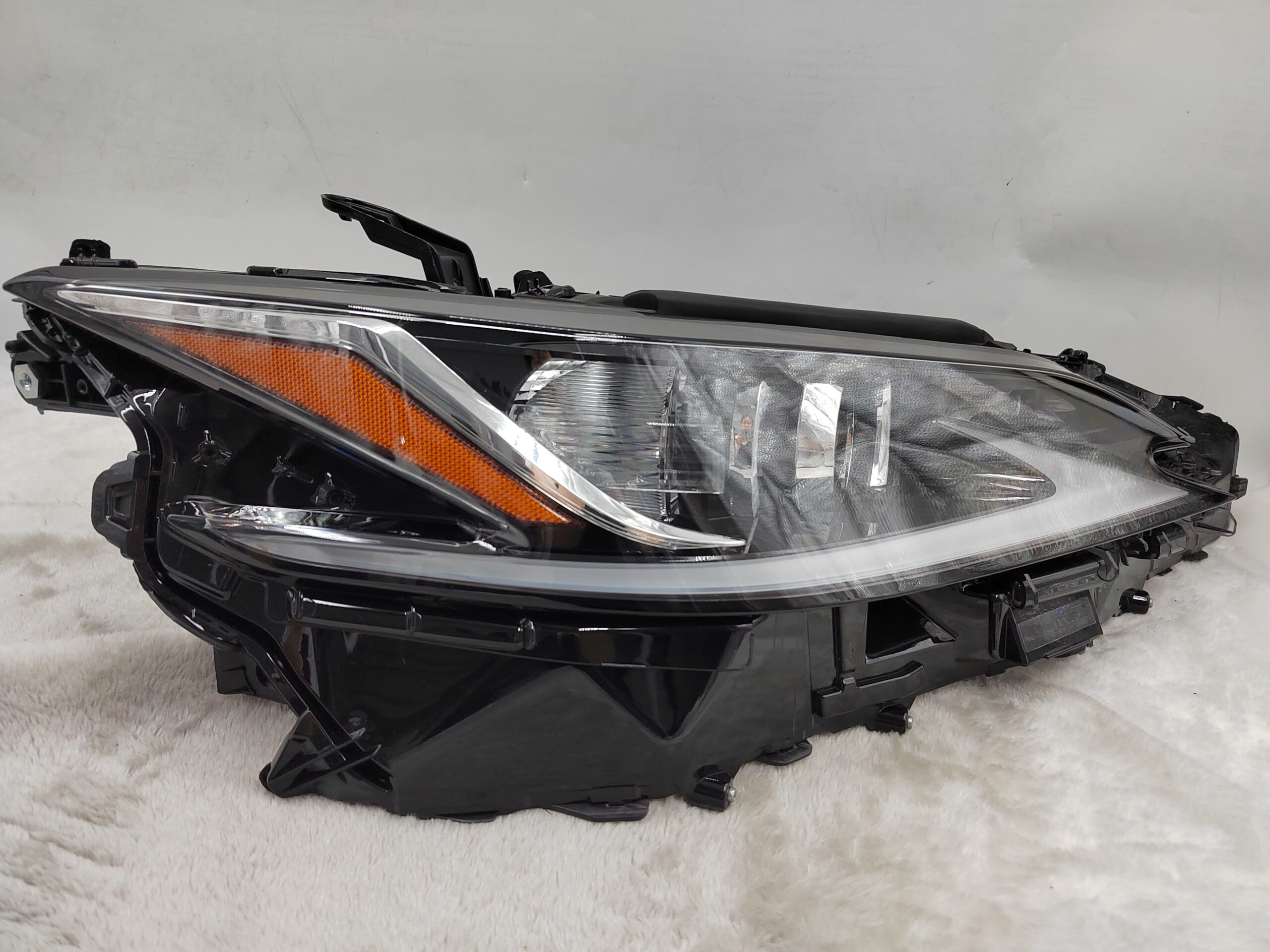 LEXUS ES 300H 2019-2021 LED R.H.S HEADLIGHT ASSEMBLY - Australia ...