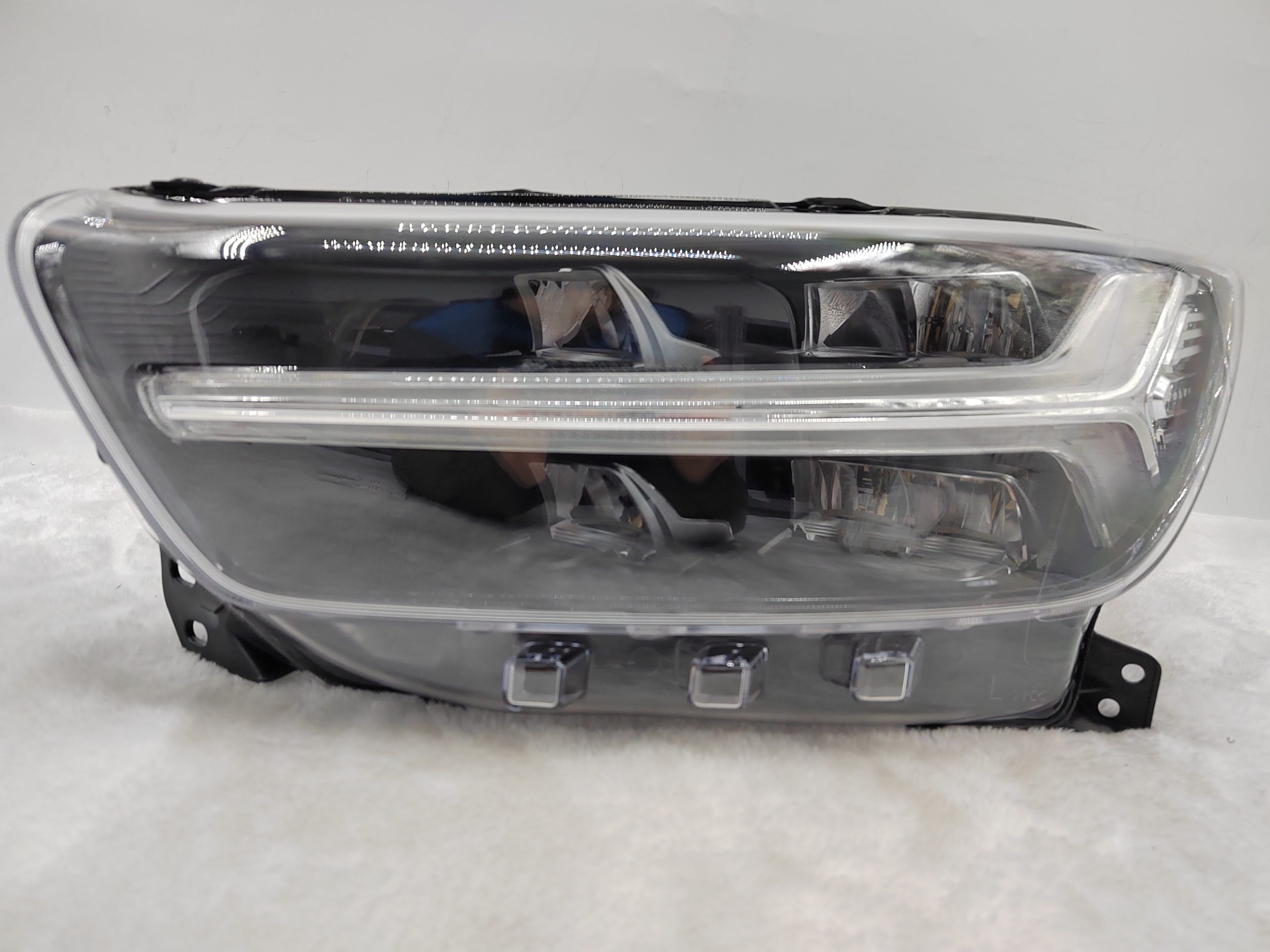 VOLVO XC40 2017-2022 LED L.H.S HEADLIGHT ASSEMBLY - Australia Headlight ...