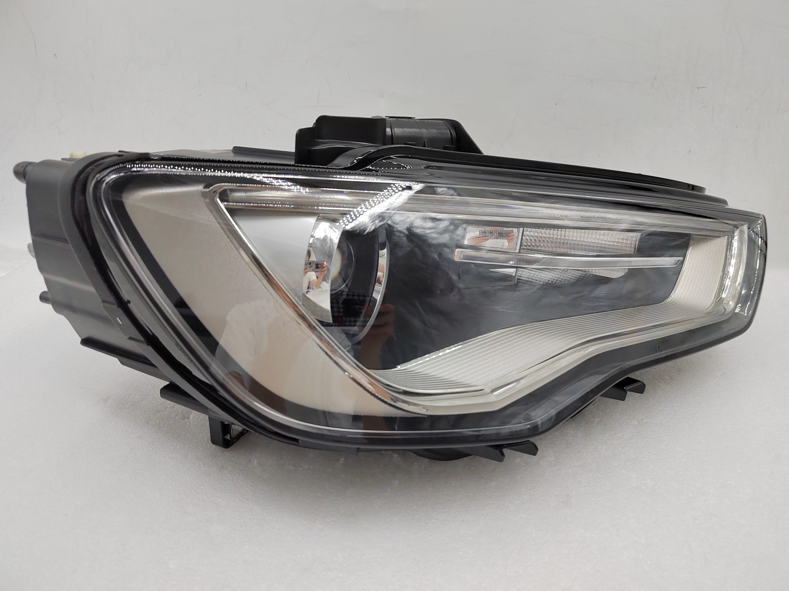 AUDI A3 8V 2013-2015 XENON R.H.S HEADLIGHT ASSEMBLY - Australia ...