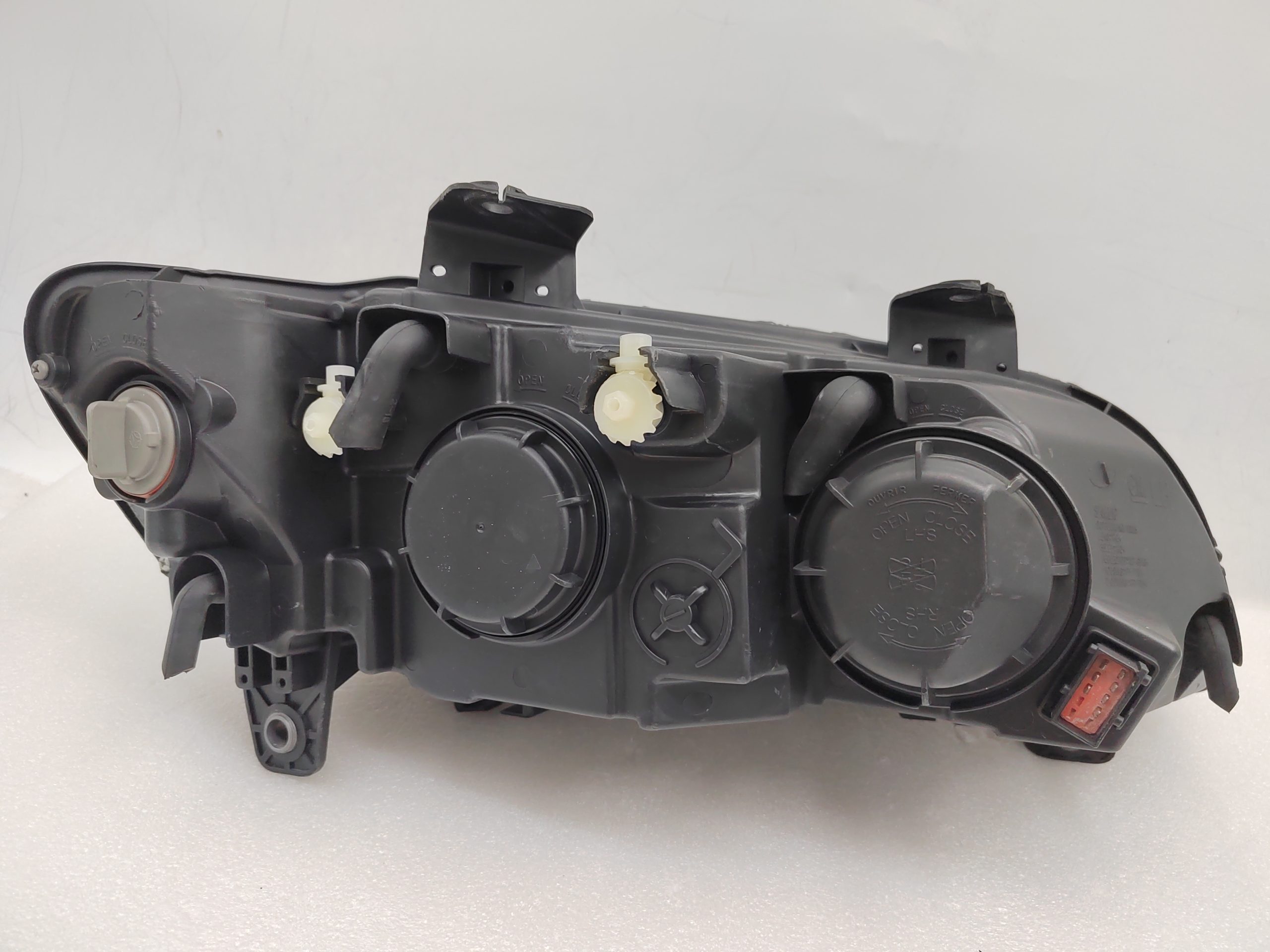 HOLDEN COMMODORE VE SV6 2007-2010 HALOGEN L.H.S HEADLIGHT ASSEMBLY ...