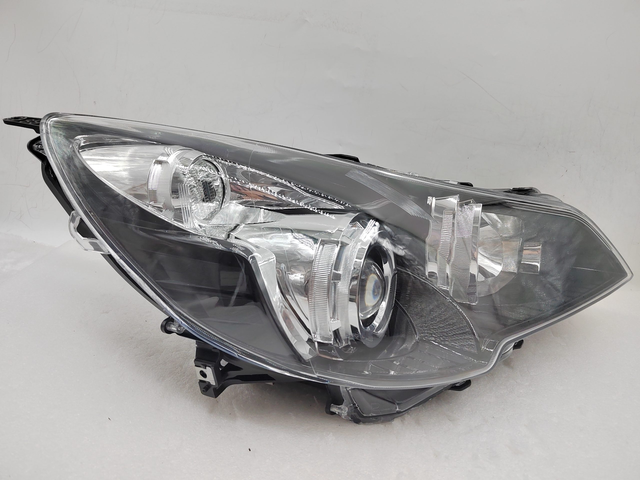 SUBARU OUTBACK 2010-2012 XENON R.H.S HEADLIGHT ASSEMBLY - Australia ...