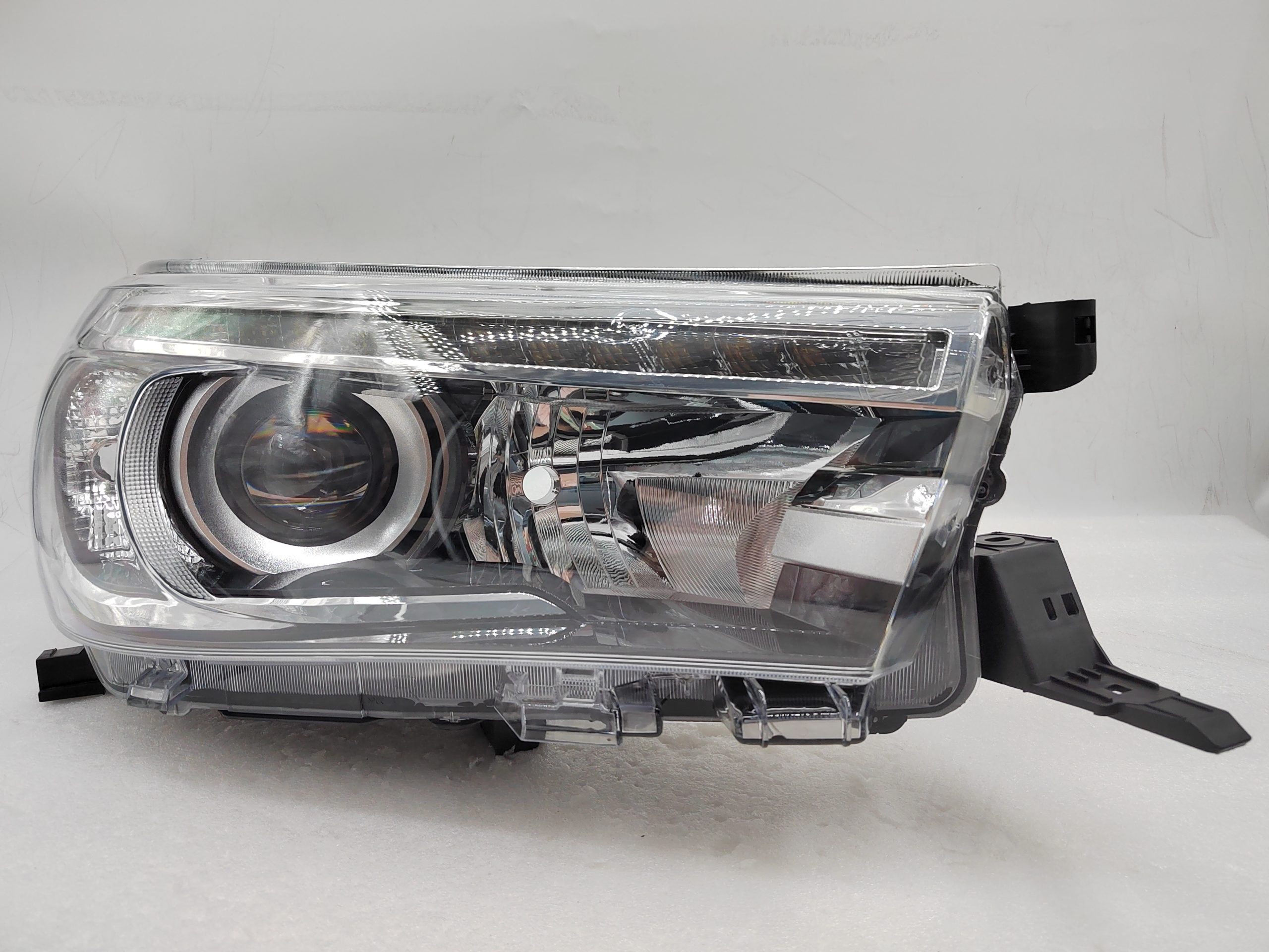 TOYOTA HILUX REVO 2015-2019 LED R.H.S HEADLIGHT ASSEMBLY - Australia ...