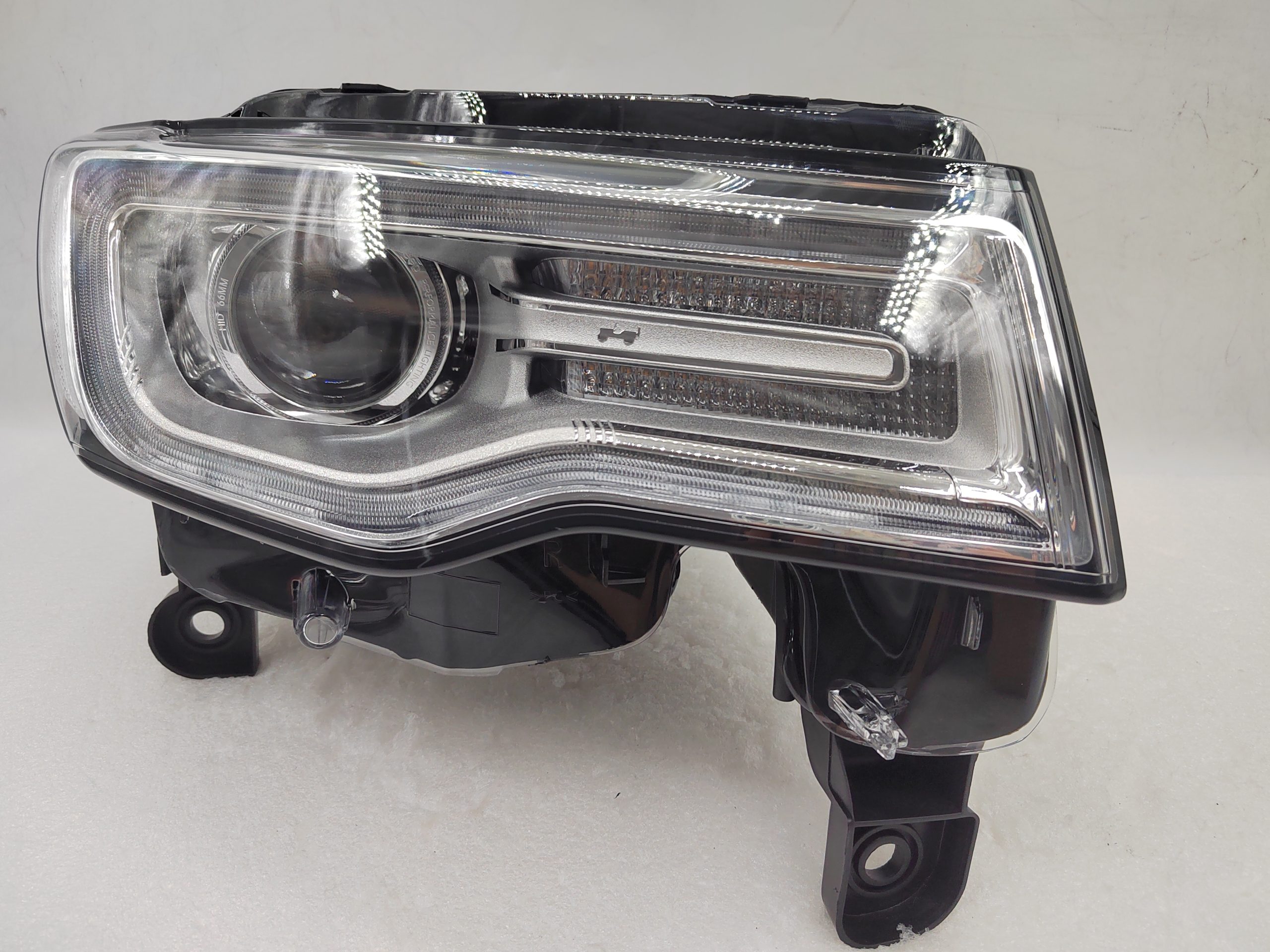 JEEP GRAND CHEROKEE 2014-2021 XENON R.H.S HEADLIGHT ASSEMBLY ...