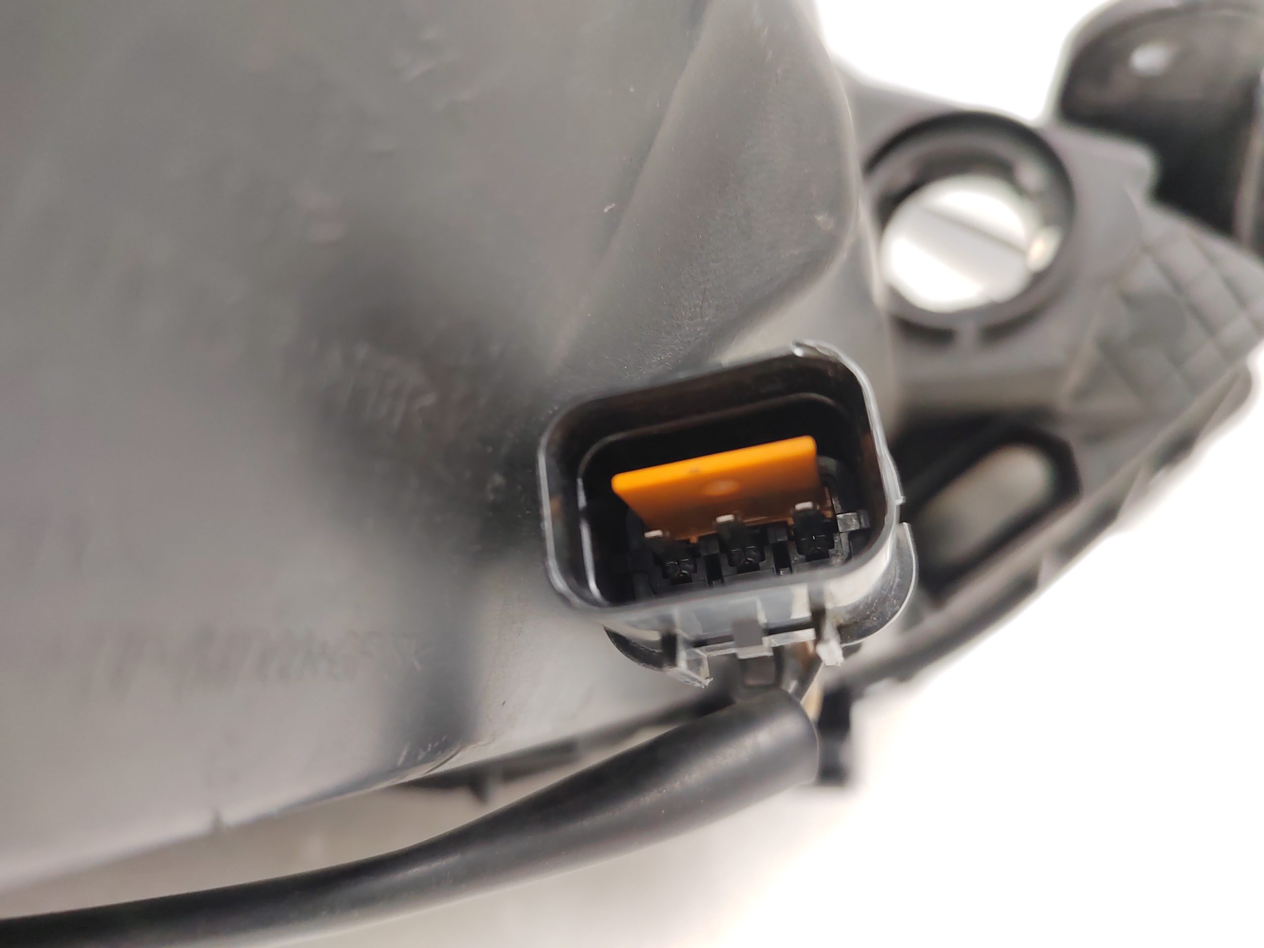 HYUNDAI VELOSTER 2011-2017 HALOGEN L.H.S HEADLIGHT ASSEMBLY - Australia ...